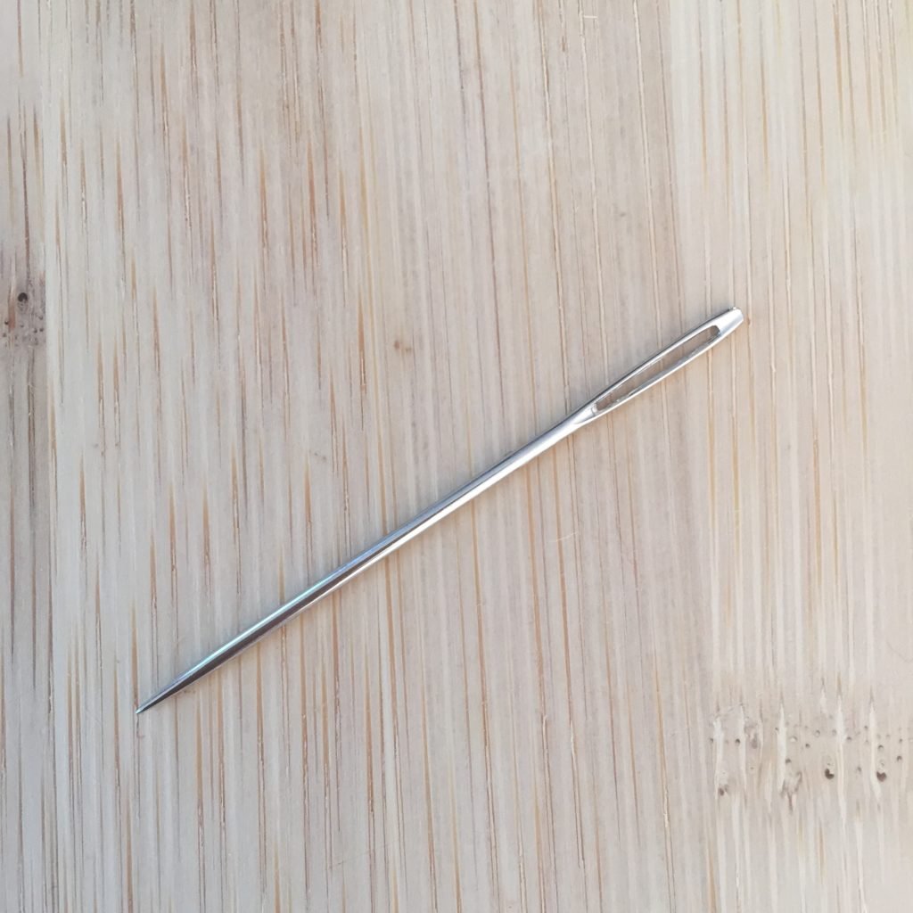 Needle sharpener and polisher by Clover